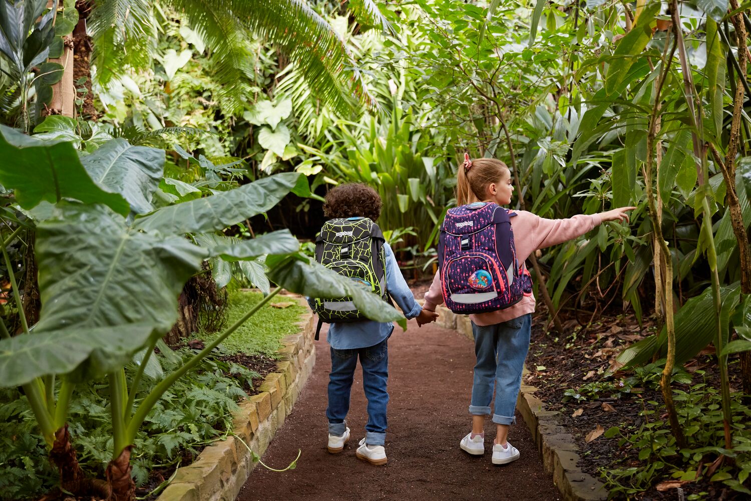 ergobag Pack Ergonomic School Backpacks for Elementary & Primary School ...